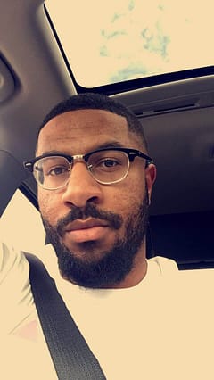 What You Need to Know About Scholarships at Nossi | Nossi College of Art